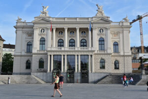 Zurich: A Vivid Canvas of History, Urban Art, and the Natural World ...